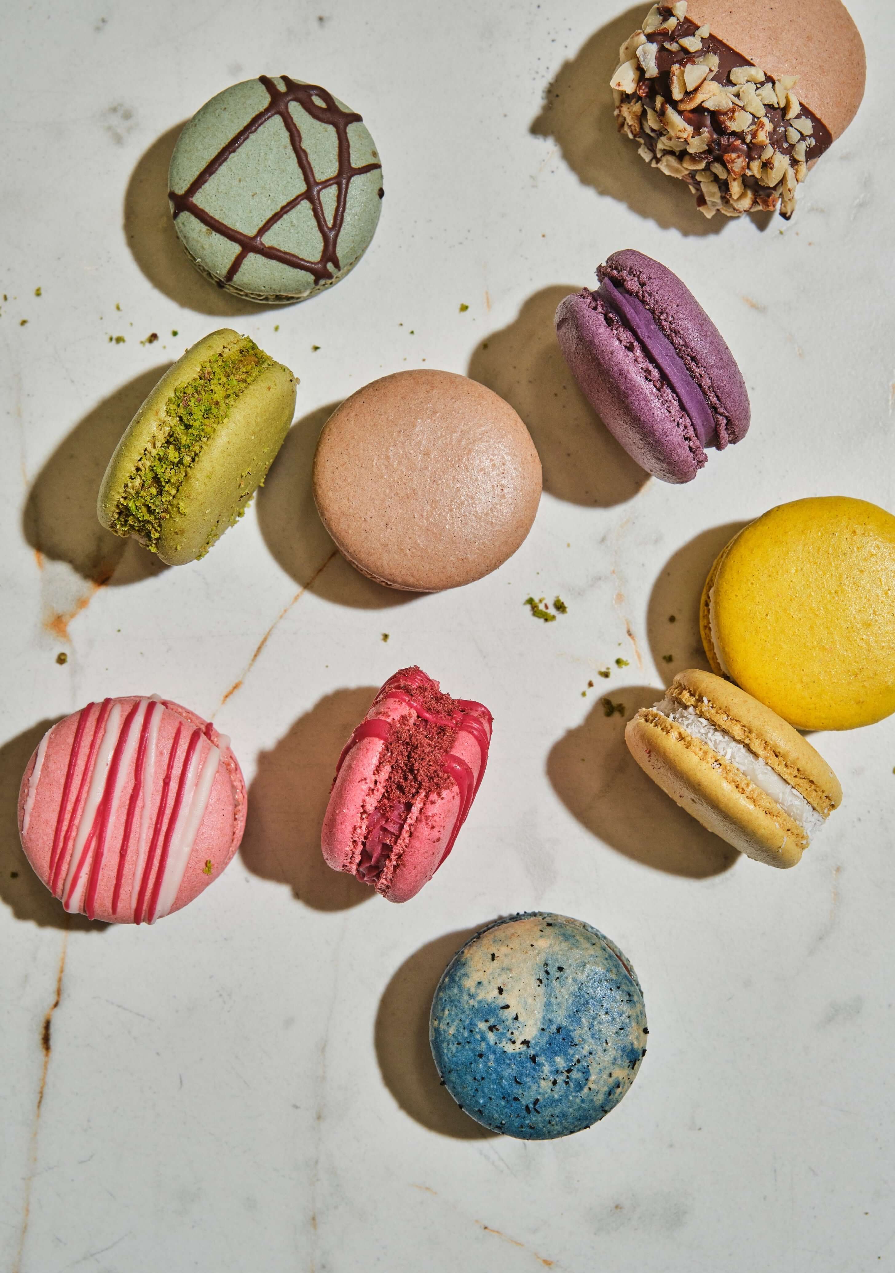 7 PCS MIX MACARON BOX